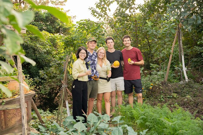Hanoi Cooking Class in a Haven of Tranquility - Thom culinary - Market Visits and Local Flavors