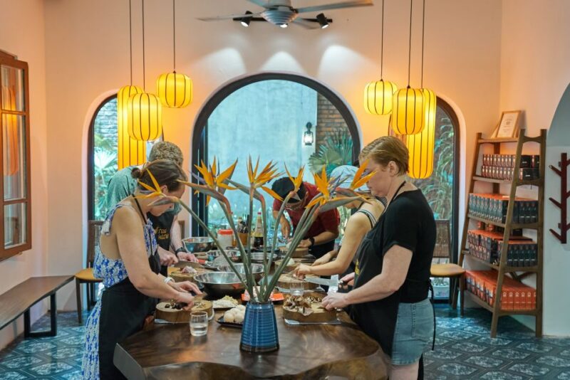 Hanoi: Cooking Class in a Local Villa with Market Tour - Practical Tips for Booking
