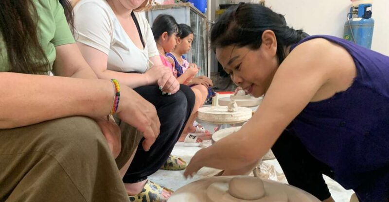 Hanoi Countryside Motorbike Tour: Bat Trang Ceramic Village - Savoring Local Flavors and Reflections