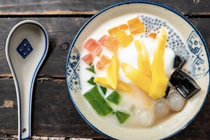 Hanoi Customized Street Food Walk with Train Street Experience - FAQ