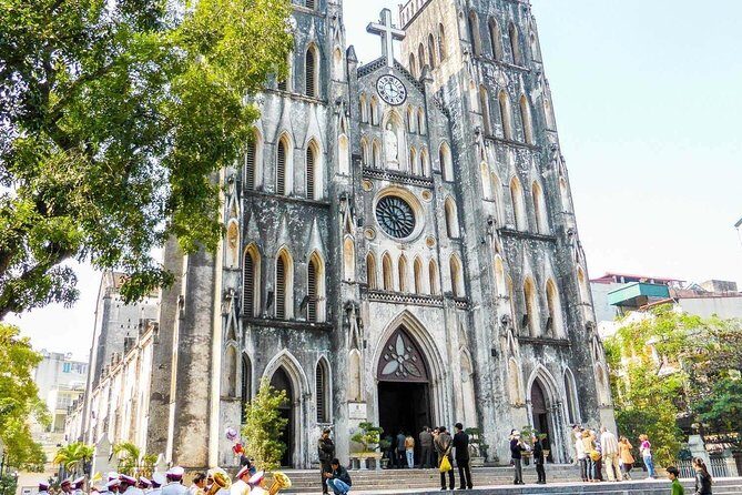 Hanoi Cyclo and Water Puppet Show with Dinner Private Tour - A Close Look at the Itinerary and What You Can Expect