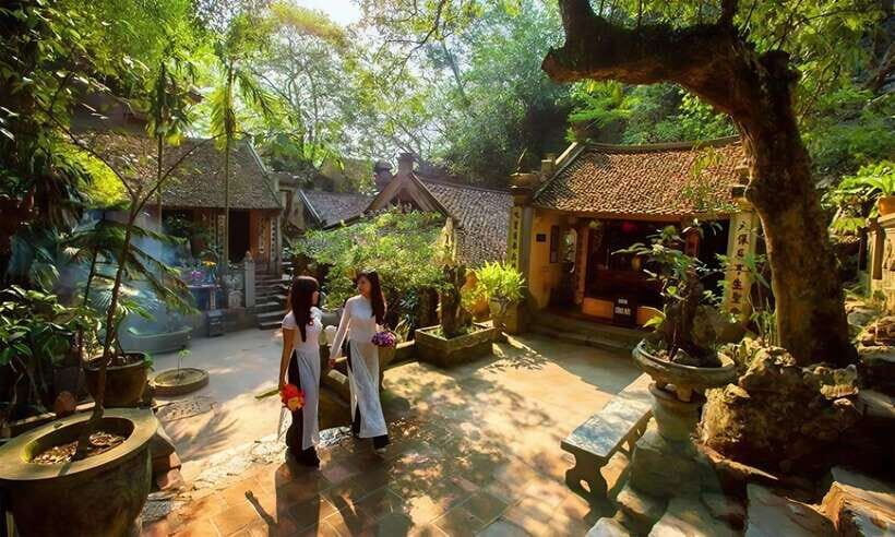 Hanoi: Duong Lam Village Tour & Learn About the Countryside - Authenticity and Visitor Feedback