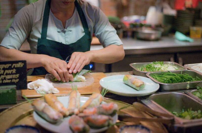 Hanoi Food Adventure: Vietnamese Market Tour & Cooking Class - The Itinerary: A Closer Look