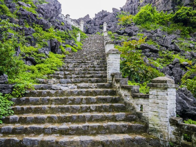 Hanoi: Full Day Tour of Hoa Lu, Tam Coc, and the Mua Cave - Practical Tips for Making the Most of This Tour