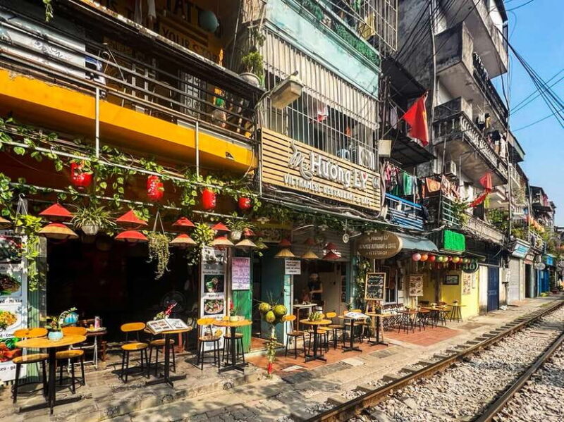 Hanoi: Guided Food Tour with Train Street Visit - The Guide & Group Experience: Why It Matters