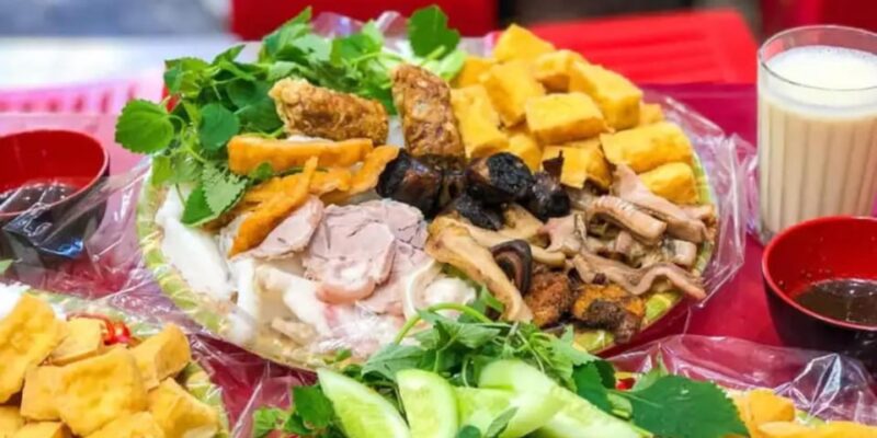 Hanoi: Guided Street Food Tour for small groups - Value for Money