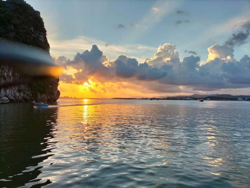 Hanoi-Ha Long 1D: Caves, Islands, Kayak, Lunch & Small Boat - An In-Depth Look at the Tour
