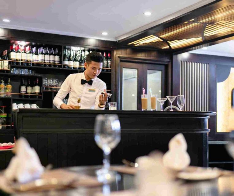 Hanoi: Halong Bay 2 days 1 night cruise - Key Points