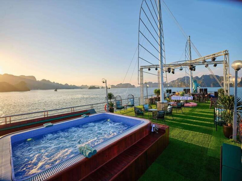 Hanoi: Halong Bay Cruise with Kayaking and Titop Island - Who This Tour is Best For