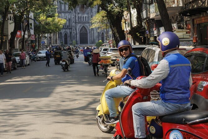 Hanoi Highlights Private Vespa Tour with Street Foods (4.5 hours) - Key Points