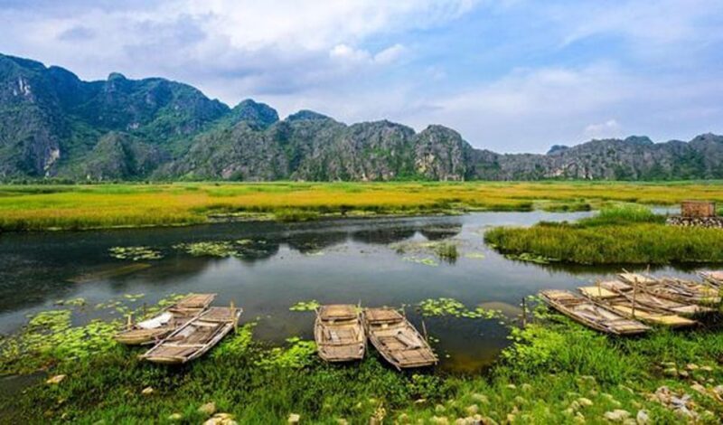 Hanoi: Hoa Lu, Tam Coc and Mua Cave Limo Bus Tour with Lunch - Frequently Asked Questions