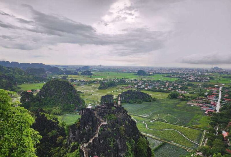 Hanoi: Hoa Lu - Tam Coc - Mua Cave -1 Day Trip by Limousine - FAQ