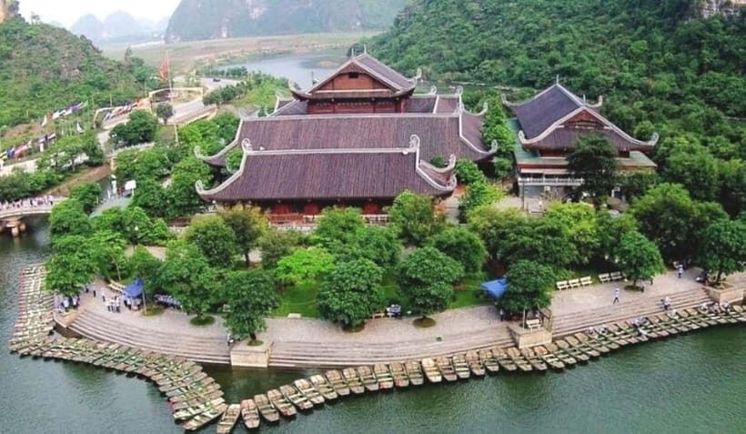 Hanoi: Hoa Lu, Trang An, and Water Puppet Show Tour - Exploring the Itinerary: History, Nature, and Culture in One Day