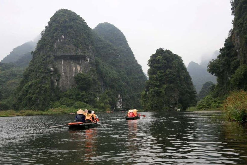 Hanoi: Hoa Lu, Trang An, and Water Puppet Show Tour - Considerations