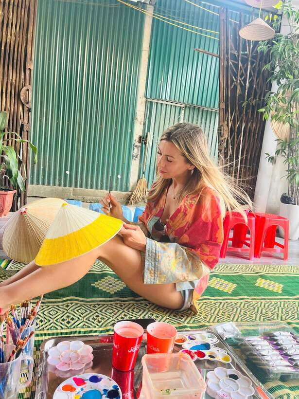 Hanoi: Incense Village, Conical Hat, & Van Phuc Silk Tour - Optional Visit to Train Street
