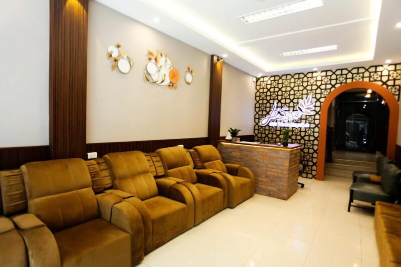 Hanoi Lá spa Massage 38: Combo Shampoo & body Massage 120' - Who Should Consider This Experience?