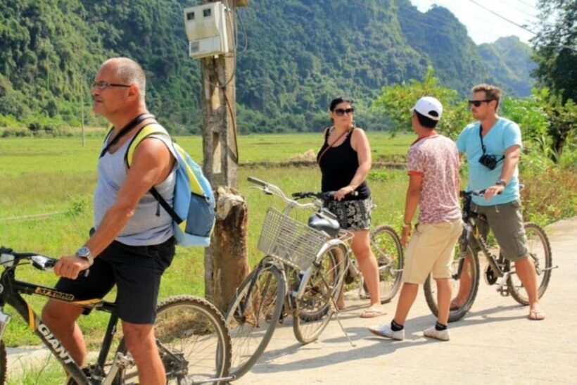 Hanoi: Lan Ha Bay & Cat Ba Island Day Trip on Luxury Cruise - Activities to Keep the Day Exciting
