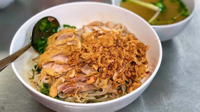 Hanoi: Michelin Guide Street Food Tour with Spa experience - Authenticity and Cultural Insights