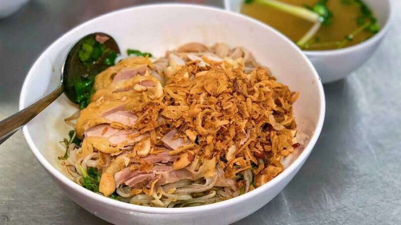 Hanoi: Michelin Guide Street Food Walking Tour - What to Expect on the Tour