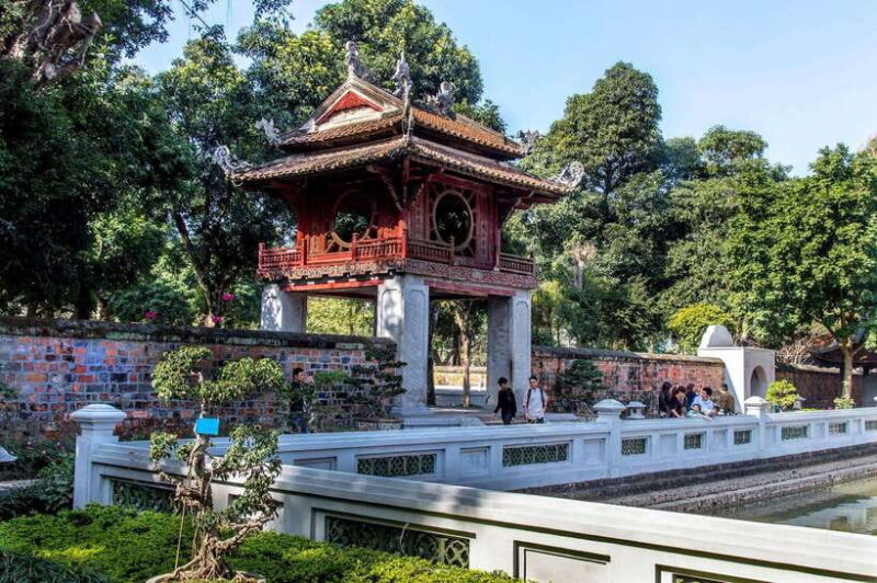 HANOI: MOTORBIKING TO TRAIN STREET AND TEMPLE OF LITERATURE - Who Should Consider This Tour?