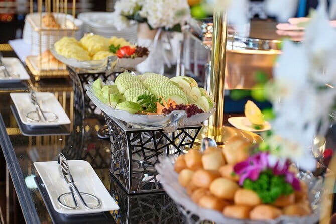 Hanoi : Newest Sea Lion 5-Star Cruise Halong Bay Buffet, Jacuzzi - An In-Depth Look at the Tour
