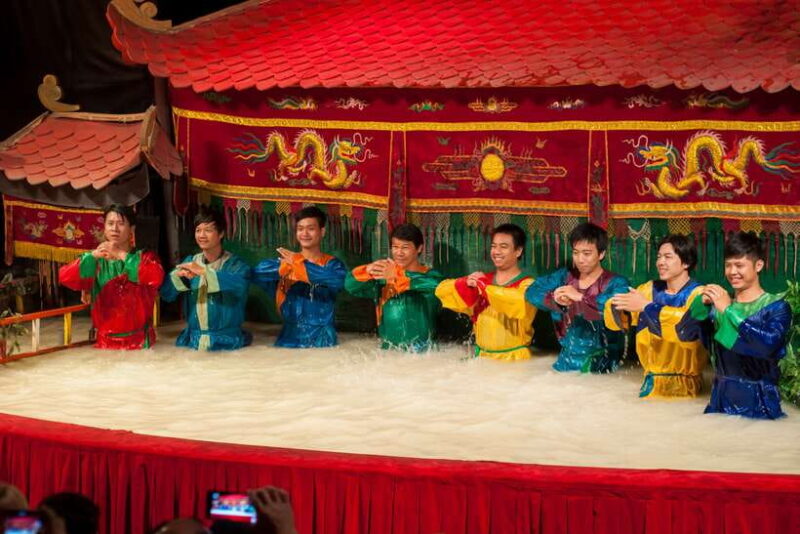 Hanoi: Night Exploration And Water Puppet Show Tour - Exploring Hanoi’s Night Market
