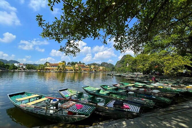 Hanoi-Ninh Binh Highlights: Hoa Lu, Mua Caves, Tam Coc, Bich Dong - Key Points