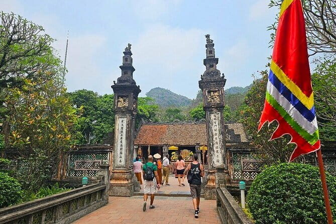 Hanoi-Ninh Binh Highlights: Hoa Lu, Mua Caves, Tam Coc, Bich Dong - Practical Considerations