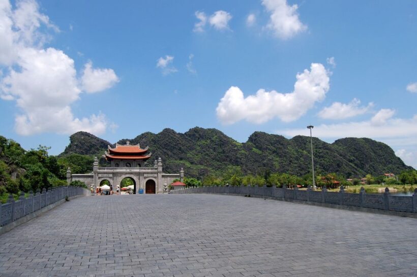 Hanoi/ Ninh Binh: Hoa Lu, Tam Coc and Mua Cave 1 Day Tour - The Sum Up