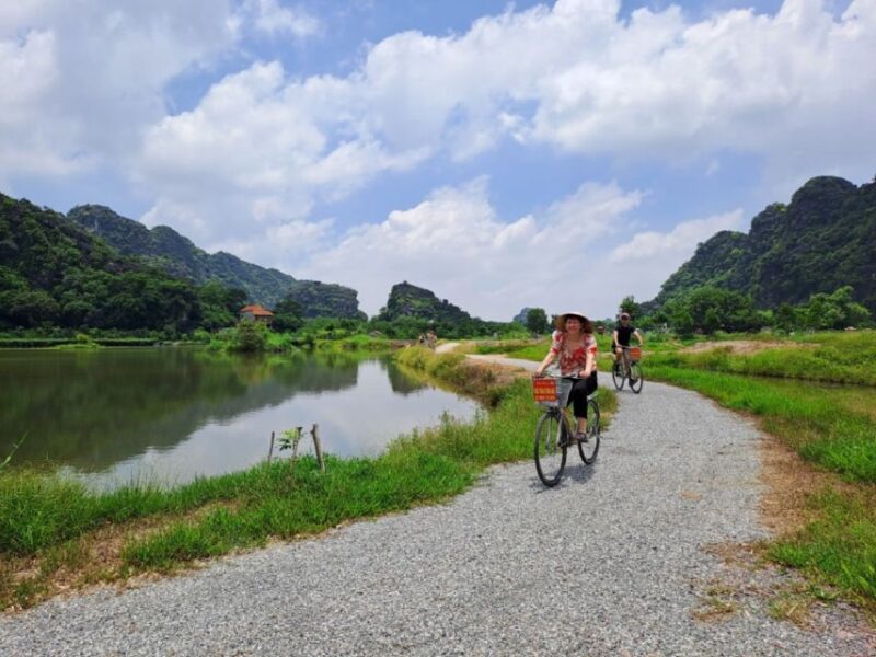 Hanoi: Ninh Binh, Hoa Lu, Tam Coc and Mua Cave Day Trip - Key Points