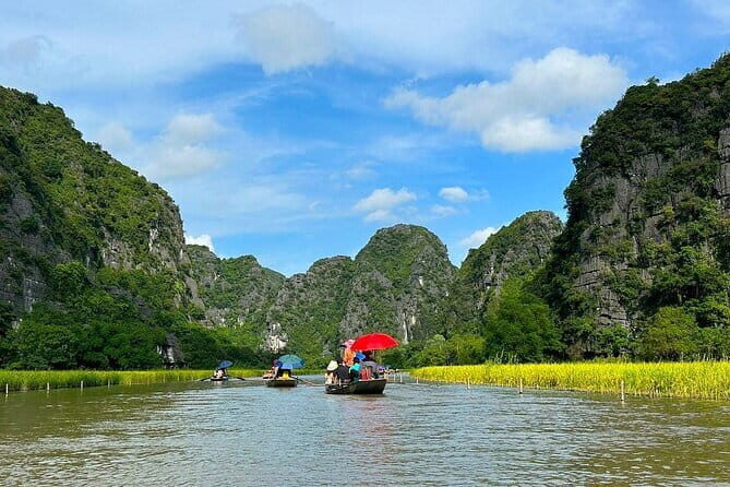 Hanoi- Ninh Binh Luxury Day Trip Small Group of 8: Hoa Lu,Tam Coc - A Closer Look at the Itinerary