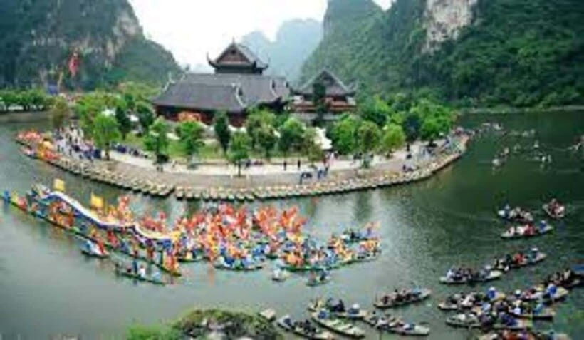 Hanoi: Ninh BinhHoa Lu or Bai Dinh, Trang An Boat &Mua Cave - The Itinerary in Detail