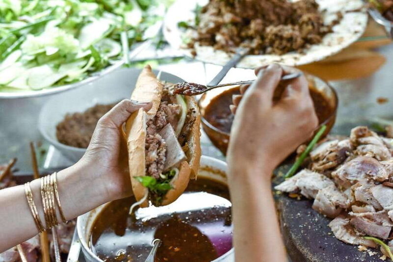 Hanoi: Old Quarter Street Food that Locals Eat - Key Points