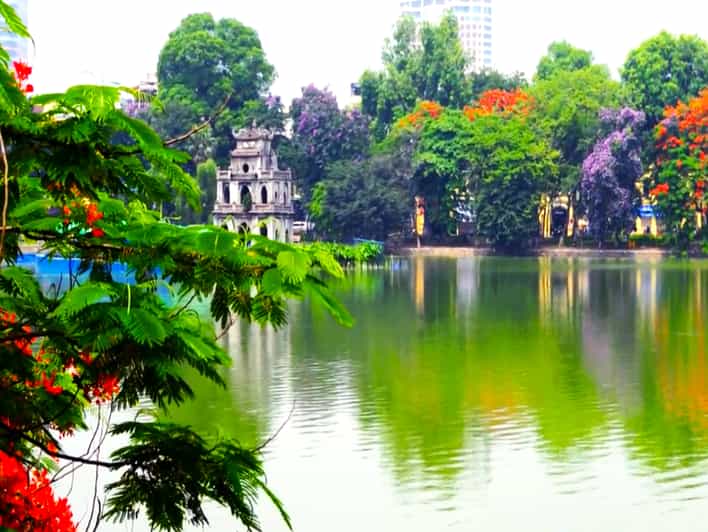 Hanoi: Private Museum, History and Mausoleum Tour - Key Points