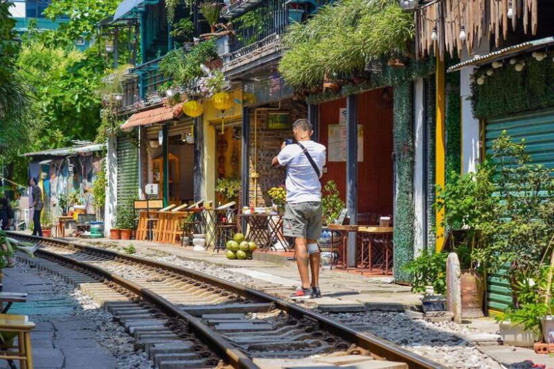 Hanoi: Private Old Quarter Walking Tour with Train Street - Authentic Experiences That Travelers Love
