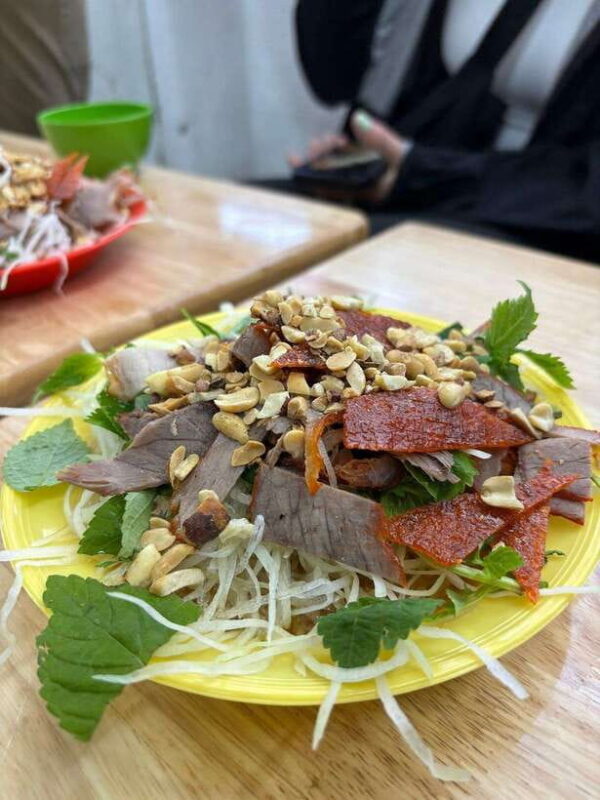 Hanoi: Private Street Food and Walking Tour - Exploring the Itinerary