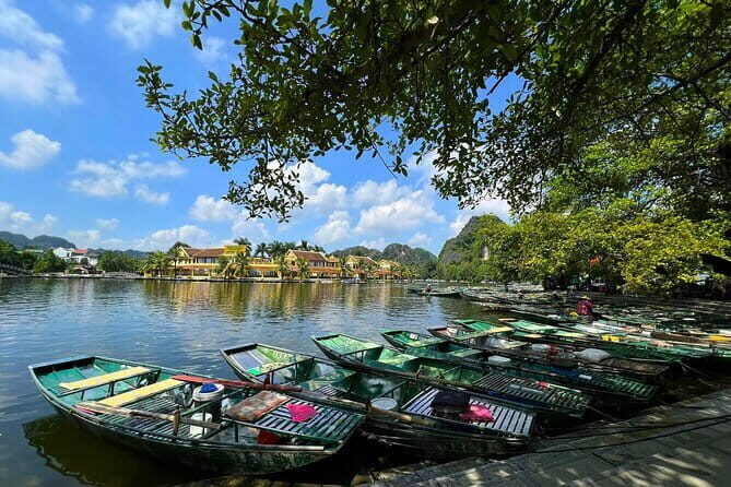 Hanoi: Private Tour to Mua Caves, Local Family, Tam Coc & Hoa Lu - Practical Considerations