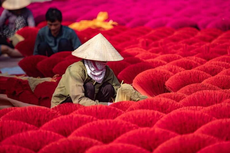 Hanoi: Quang Phu Cau Incense Village Photography Tour - Key Points