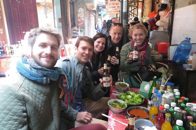 Hanoi Street Food: Small Group Walking Tour with Real Foodie - The Quality of Guides and Group Size