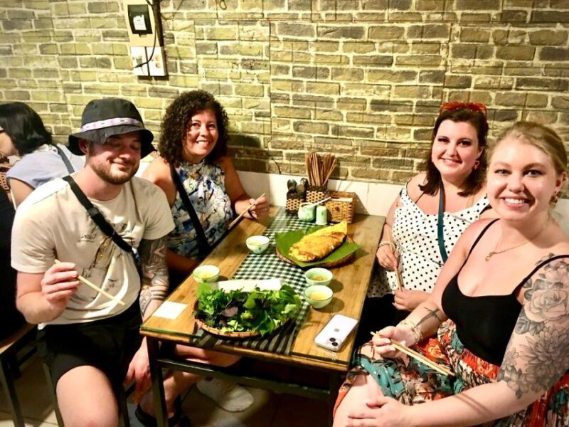 Hanoi Street Food Tour and experience Hanoi streets on Cyclo - Who Should Consider This Tour?