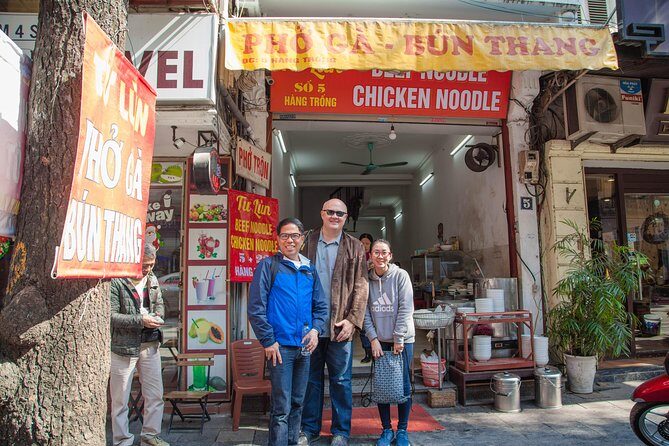 Hanoi Street Food Walking Tour and Water Puppet Show - What to Expect on the Tour