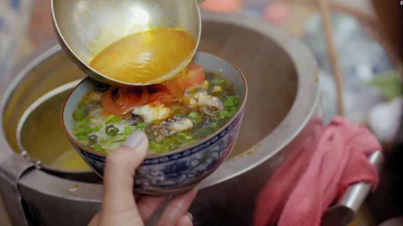 Hanoi: Street Food Walking Tour & Water Puppet Show - The Water Puppet Show: A Cultural Highlight