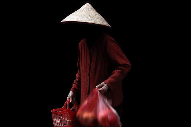 Hanoi Street Photography with a Pro Phone & Camera - Introduction