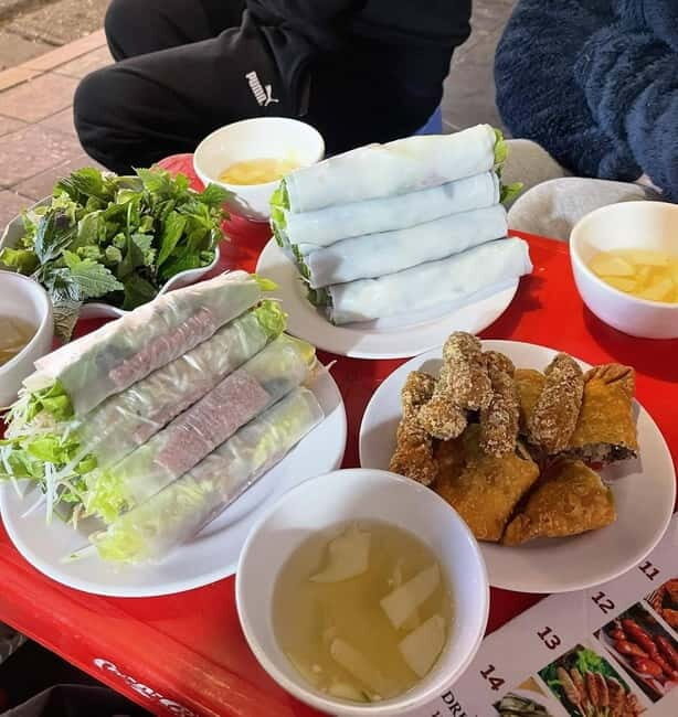 Hanoi Stroll & "Rolling" Street Food Walking Tour - Introduction to the Hanoi Food Scene