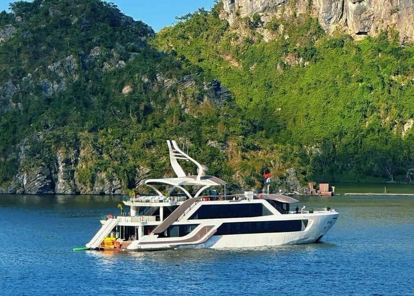 Hanoi: The newest & most luxurious cruise Cat Ba, Lan Ha Bay - What makes this cruise special?