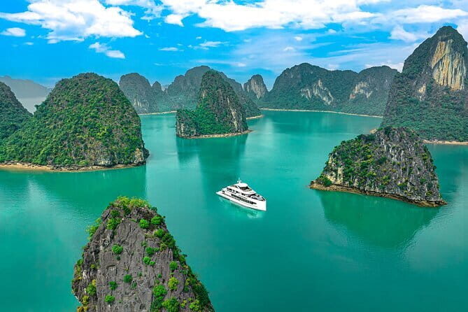 Hanoi to Halong Bay: Symphony 5-Star Cruise with Jacuzzi & Buffet - An In-Depth Look at the Experience