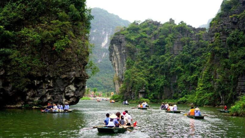 Hanoi to Ninh Binh private tour: Hoa Lu, Trang An, Mua Caves - Key Points