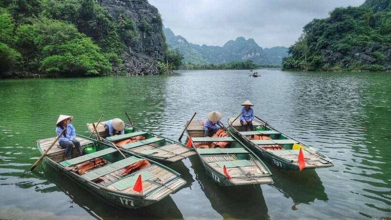 Hanoi to Ninh Binh private tour: Hoa Lu, Trang An, Mua Caves - FAQ