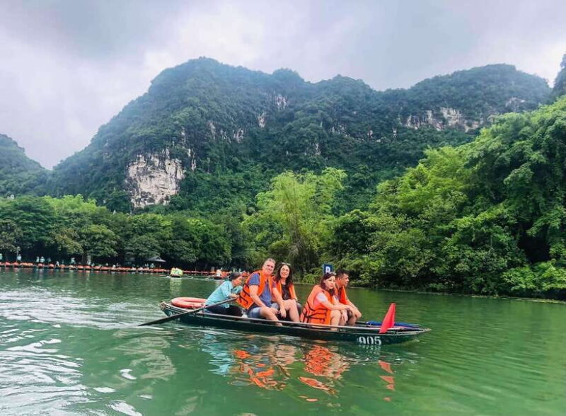 Hanoi: Trang An, Hoa L and Mua Cave 1-day Trip with Lunch - The Value of This Tour