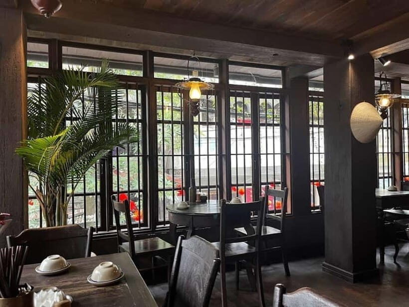 Hanoi: Vietnamese Meal at Tam V 1-Star Michelin Restaurant - The Dining Experience and Its Drawbacks